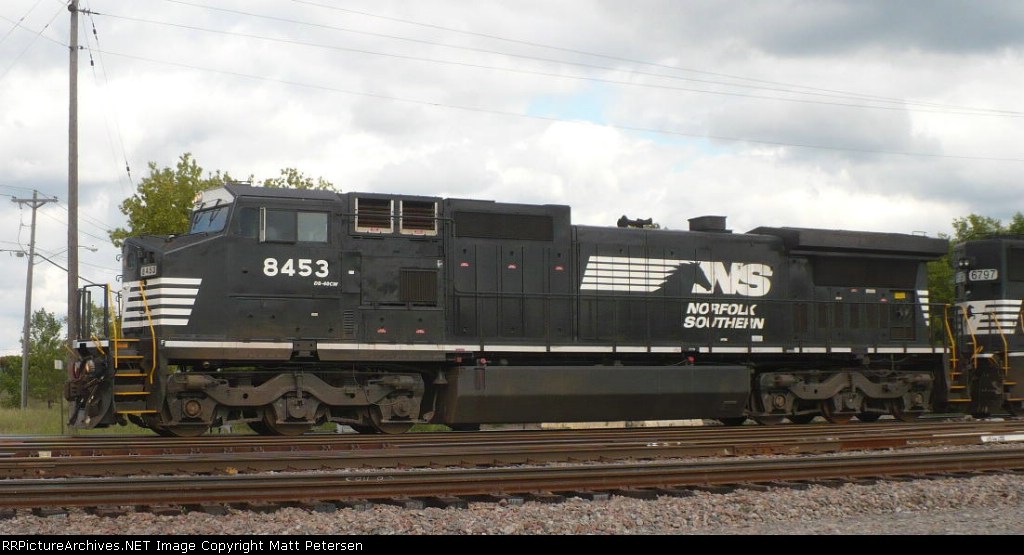 NS 8453